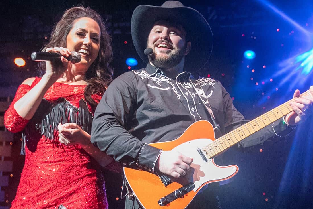 Pigeon Forge Show Photo Gallery - Country Tonite Entertainment