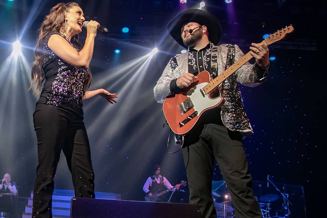 Pigeon Forge Show Photo Gallery - Country Tonite Entertainment