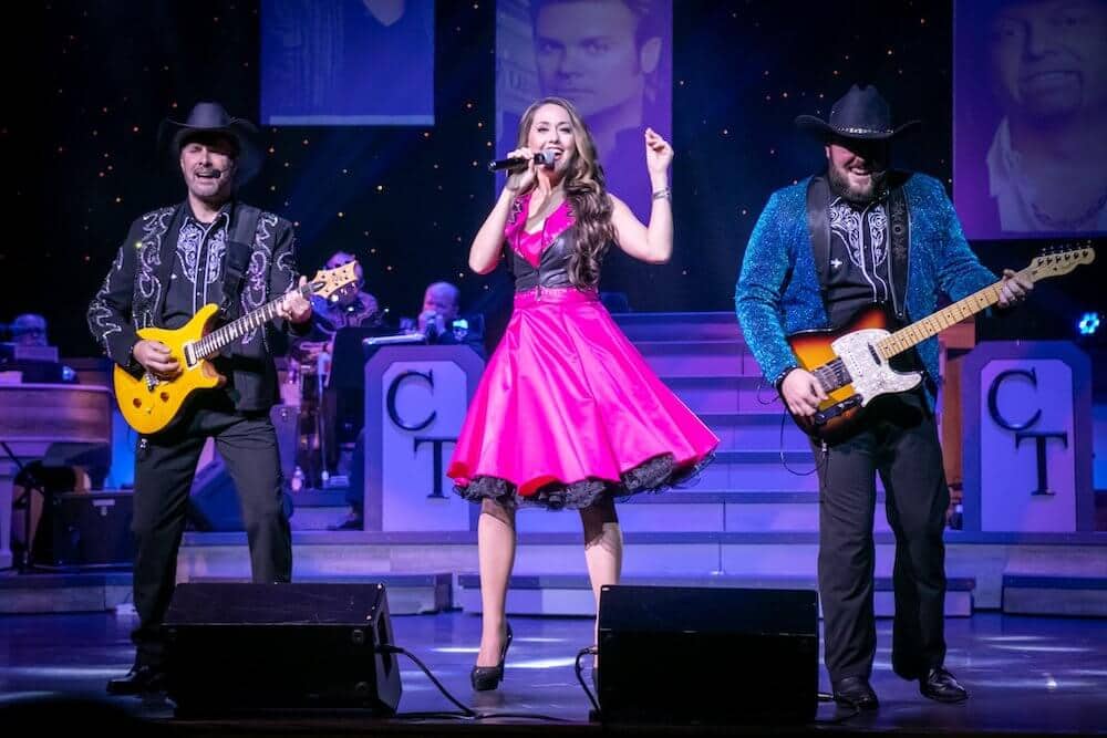 Pigeon Forge Show - Country Tonite Entertainment in Pigeon Forge TN