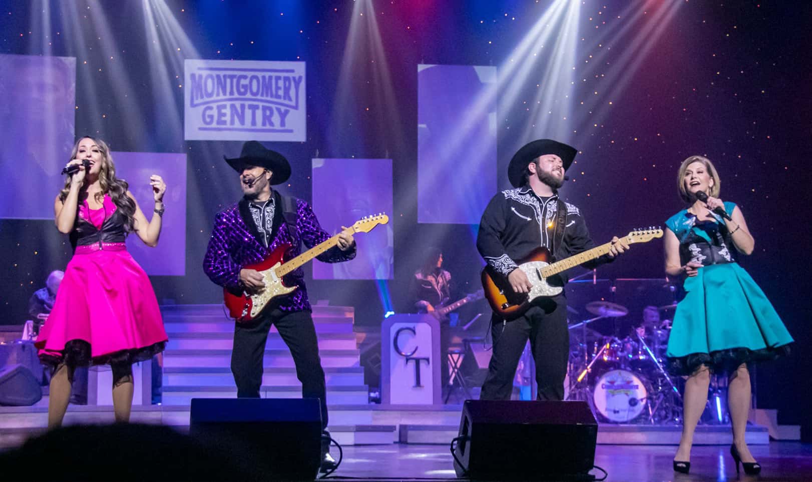 Pigeon Forge Show | Country Tonite | Voted Best Show in the Smokies